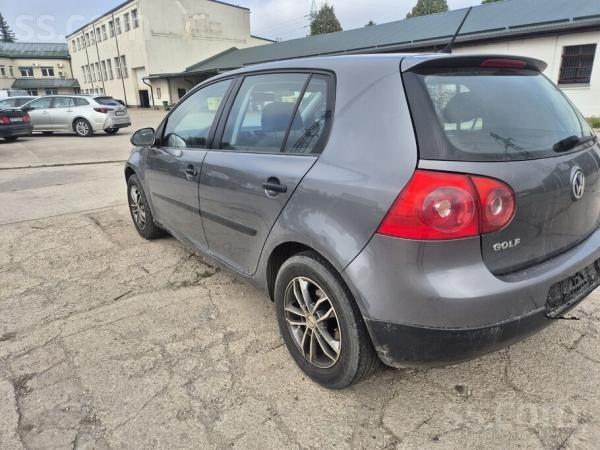 Grey Volkswagen Golf 2006 in Riga, with an engine capacity of 1.40 L and mileage of 181 thousand km for 2150 €, photo 7 on AUTOMOTO.COM.LV