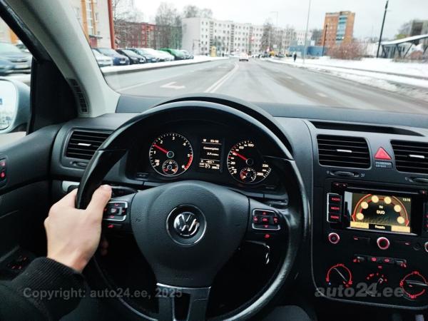 Grey Volkswagen Golf 2007 in Tartu, with an engine capacity of 1.90 L and mileage of 324 thousand km for 2499 €, photo 11 on AUTOMOTO.COM.LV