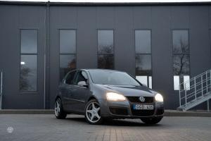 Grey Volkswagen Golf 2007 in Vilnius, with an engine capacity of 1.97 L and mileage of 400 thousand km for 2450 €, photo  on AUTOMOTO.COM.LV