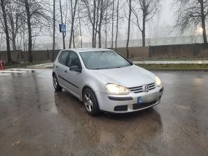 Pelēks Volkswagen Golf 2007 Viļņa, ar dzinēja tilpumu 1.90 L un nobraukumu 350 tūkst. km par 1470 €, foto 3 vietnē AUTOMOTO.COM.LV