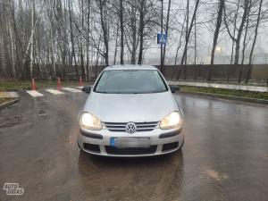 Grey Volkswagen Golf 2007 in Vilnius, with an engine capacity of 1.90 L and mileage of 350 thousand km for 1380 €, photo 2 on AUTOMOTO.COM.LV
