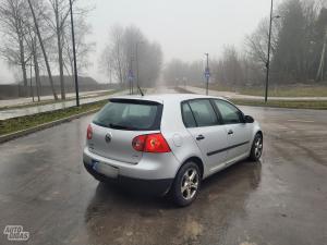 Grey Volkswagen Golf 2007 in Vilnius, with an engine capacity of 1.90 L and mileage of 350 thousand km for 1380 €, photo 5 on AUTOMOTO.COM.LV