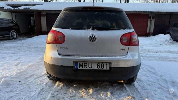 Grey Volkswagen Golf 2007 in Kaunas, with an engine capacity of 1.90 L and mileage of 308 thousand km for 850 €, photo 3 on AUTOMOTO.COM.LV