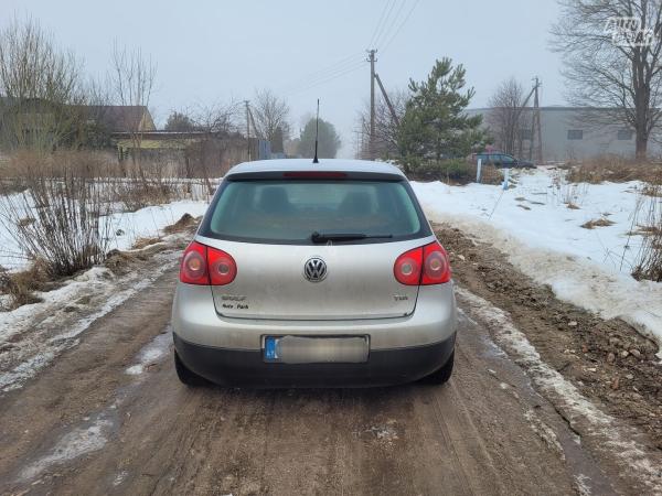 Grey Volkswagen Golf 2007 in Vilnius, with an engine capacity of 1.90 L and mileage of 350 thousand km for 1350 €, photo 5 on AUTOMOTO.COM.LV
