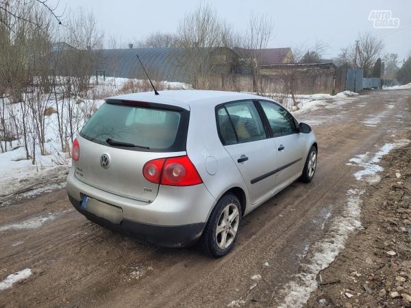 Grey Volkswagen Golf 2007 in Vilnius, with an engine capacity of 1.90 L and mileage of 350 thousand km for 1350 €, photo 6 on AUTOMOTO.COM.LV
