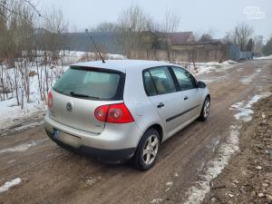 Grey Volkswagen Golf 2007 in Vilnius, with an engine capacity of 1.90 L and mileage of 350 thousand km for 1350 €, photo 6 on AUTOMOTO.COM.LV