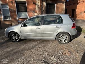Pelēks Volkswagen Golf 2007 Kauņa, ar dzinēja tilpumu 1.90 L un nobraukumu 257 tūkst. km par 2900 €, foto 7 vietnē AUTOMOTO.COM.LV