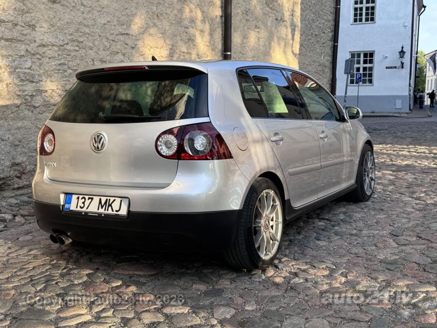 Pelēks Volkswagen Golf 2007 Tallina, ar dzinēja tilpumu 2.00 L un nobraukumu 150 tūkst. km par 12500 €, foto 8 vietnē AUTOMOTO.COM.LV