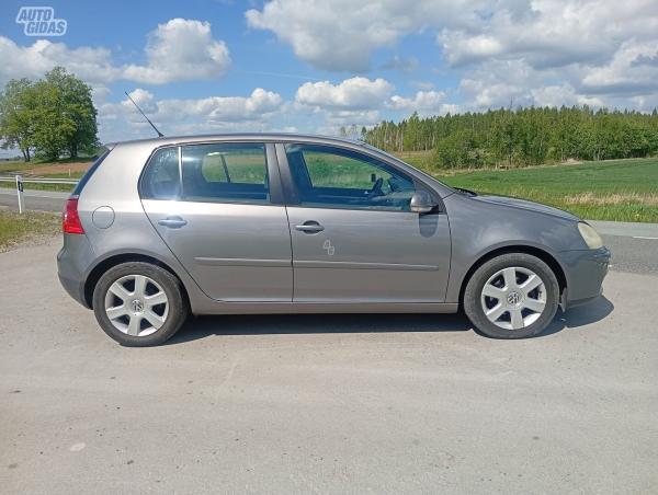 Grey Volkswagen Golf 2007 in Vilnius, with an engine capacity of 1.90 L and mileage of 221 thousand km for 2900 €, photo 7 on AUTOMOTO.COM.LV