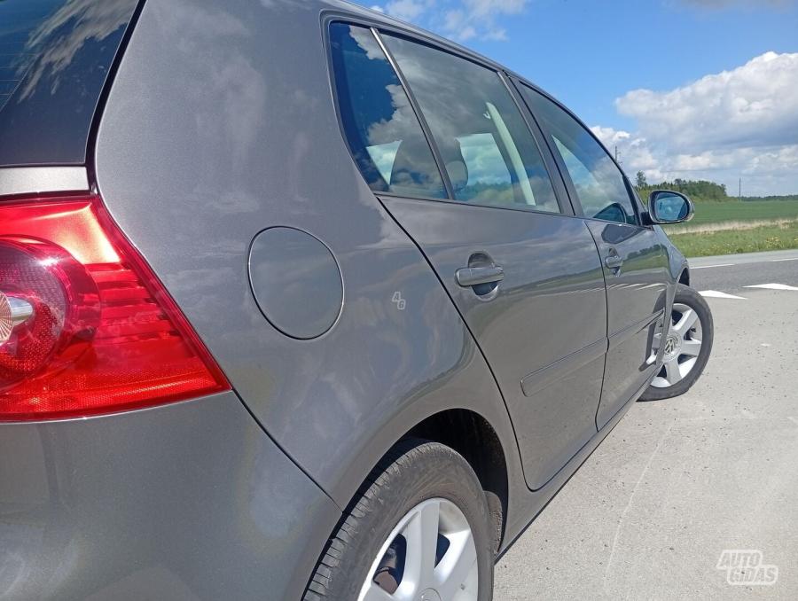 Grey Volkswagen Golf 2007 in Vilnius, with an engine capacity of 1.90 L and mileage of 221 thousand km for 2900 €, photo 11 on AUTOMOTO.COM.LV