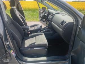 Grey Volkswagen Golf 2007 in Vilnius, with an engine capacity of 1.90 L and mileage of 221 thousand km for 2900 €, photo 20 on AUTOMOTO.COM.LV