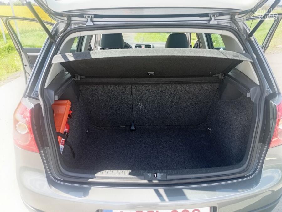 Grey Volkswagen Golf 2007 in Vilnius, with an engine capacity of 1.90 L and mileage of 221 thousand km for 2900 €, photo 33 on AUTOMOTO.COM.LV
