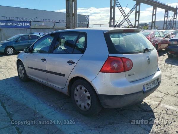 Grey Volkswagen Golf 2007 in Tallinn, with an engine capacity of 1.60 L and mileage of 385 thousand km for 499 €, photo 4 on AUTOMOTO.COM.LV