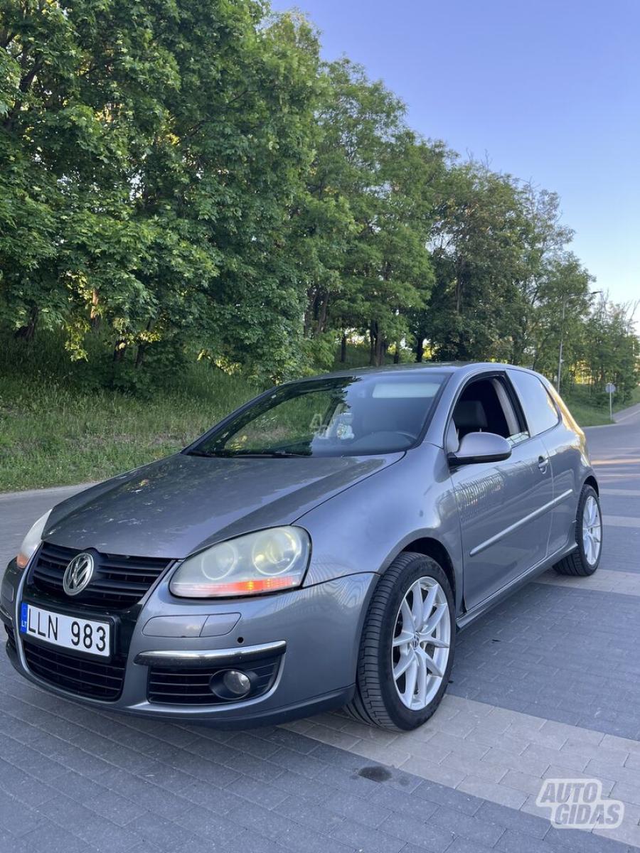 Pelēks Volkswagen Golf 2007 Jonava, ar dzinēja tilpumu 1.90 L un nobraukumu 315 tūkst. km par 1850 €, foto 1 vietnē AUTOMOTO.COM.LV