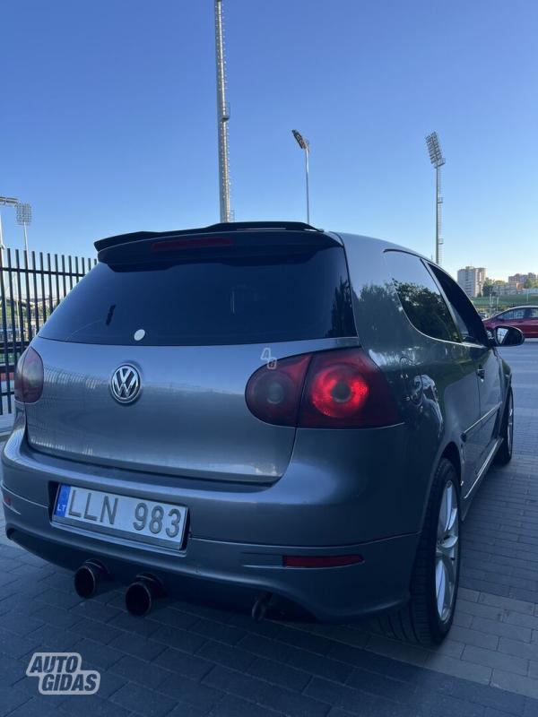 Pelēks Volkswagen Golf 2007 Jonava, ar dzinēja tilpumu 1.90 L un nobraukumu 315 tūkst. km par 1850 €, foto 4 vietnē AUTOMOTO.COM.LV
