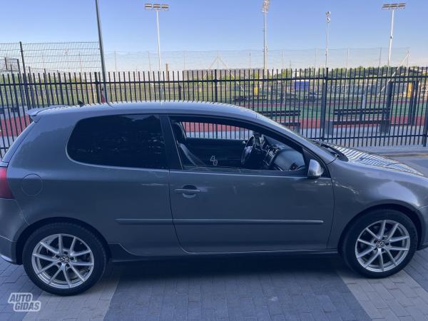 Pelēks Volkswagen Golf 2007 Jonava, ar dzinēja tilpumu 1.90 L un nobraukumu 315 tūkst. km par 1850 €, foto 5 vietnē AUTOMOTO.COM.LV