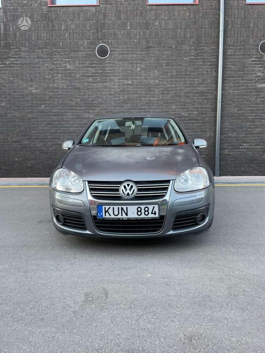 Pelēks Volkswagen Golf 2007 Klaipėda, ar dzinēja tilpumu 0.00 L un nobraukumu 200 tūkst. km par 2700 €, foto 3 vietnē AUTOMOTO.COM.LV