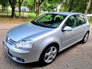 Pelēks Volkswagen Golf 2007 Jonava, ar dzinēja tilpumu 1.90 L un nobraukumu 232 tūkst. km par 2499 €, foto  vietnē AUTOMOTO.COM.LV
