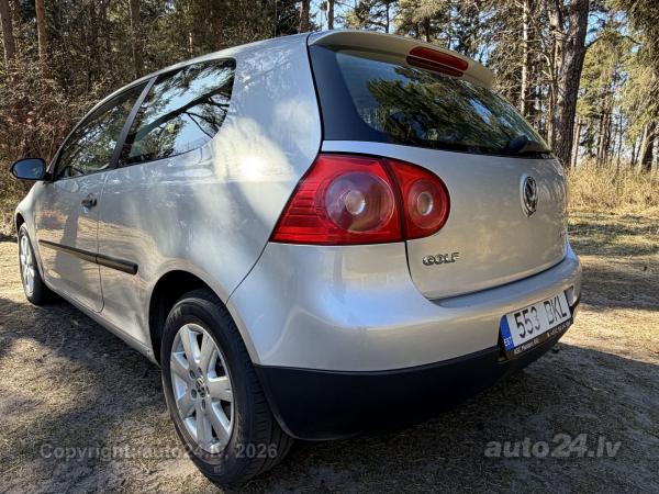 Grey Volkswagen Golf 2007 in Tallinn, with an engine capacity of 1.60 L and mileage of 286 thousand km for 1199 €, photo 4 on AUTOMOTO.COM.LV