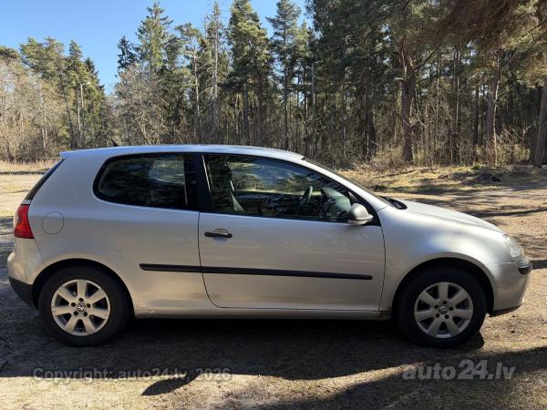 Pelēks Volkswagen Golf 2007 Tallina, ar dzinēja tilpumu 1.60 L un nobraukumu 286 tūkst. km par 1199 €, foto 6 vietnē AUTOMOTO.COM.LV