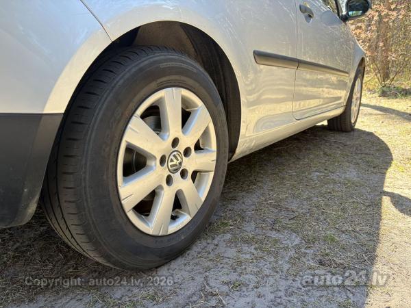 Pelēks Volkswagen Golf 2007 Tallina, ar dzinēja tilpumu 1.60 L un nobraukumu 286 tūkst. km par 1199 €, foto 7 vietnē AUTOMOTO.COM.LV