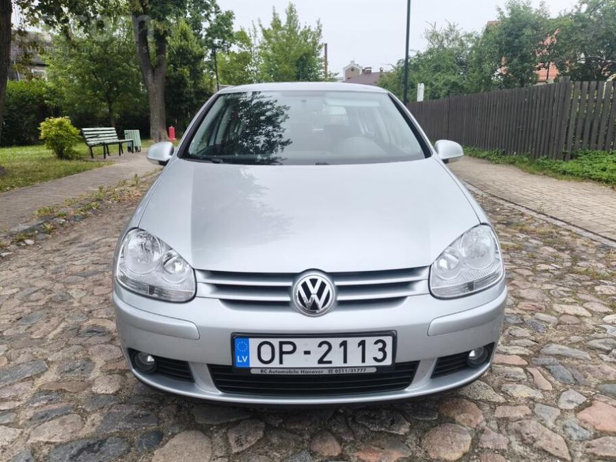 Pelēks Volkswagen Golf 2007 Jelgava, ar dzinēja tilpumu 1.40 L un nobraukumu 204 tūkst. km par 3870 €, foto 3 vietnē AUTOMOTO.COM.LV