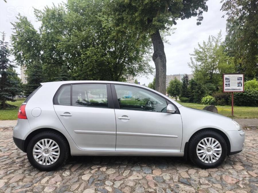 Pelēks Volkswagen Golf 2007 Jelgava, ar dzinēja tilpumu 1.40 L un nobraukumu 204 tūkst. km par 3870 €, foto 9 vietnē AUTOMOTO.COM.LV
