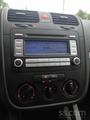 Pelēks Volkswagen Golf 2007 Jelgava, ar dzinēja tilpumu 1.40 L un nobraukumu 204 tūkst. km par 3870 €, foto 14 vietnē AUTOMOTO.COM.LV