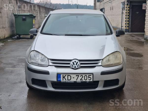 Pelēks Volkswagen Golf 2007 Rīga, ar dzinēja tilpumu 2.00 L un nobraukumu 285 tūkst. km par 1500 €, foto 1 vietnē AUTOMOTO.COM.LV