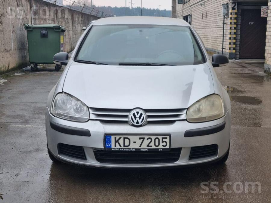 Grey Volkswagen Golf 2007 in Riga, with an engine capacity of 2.00 L and mileage of 285 thousand km for 1500 €, photo 1 on AUTOMOTO.COM.LV