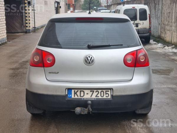 Pelēks Volkswagen Golf 2007 Rīga, ar dzinēja tilpumu 2.00 L un nobraukumu 285 tūkst. km par 1500 €, foto 6 vietnē AUTOMOTO.COM.LV