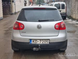 Grey Volkswagen Golf 2007 in Riga, with an engine capacity of 2.00 L and mileage of 285 thousand km for 1500 €, photo 7 on AUTOMOTO.COM.LV