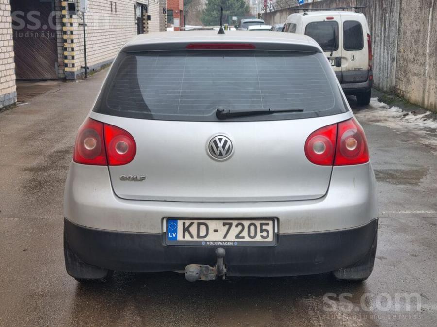 Grey Volkswagen Golf 2007 in Riga, with an engine capacity of 2.00 L and mileage of 285 thousand km for 1500 €, photo 7 on AUTOMOTO.COM.LV