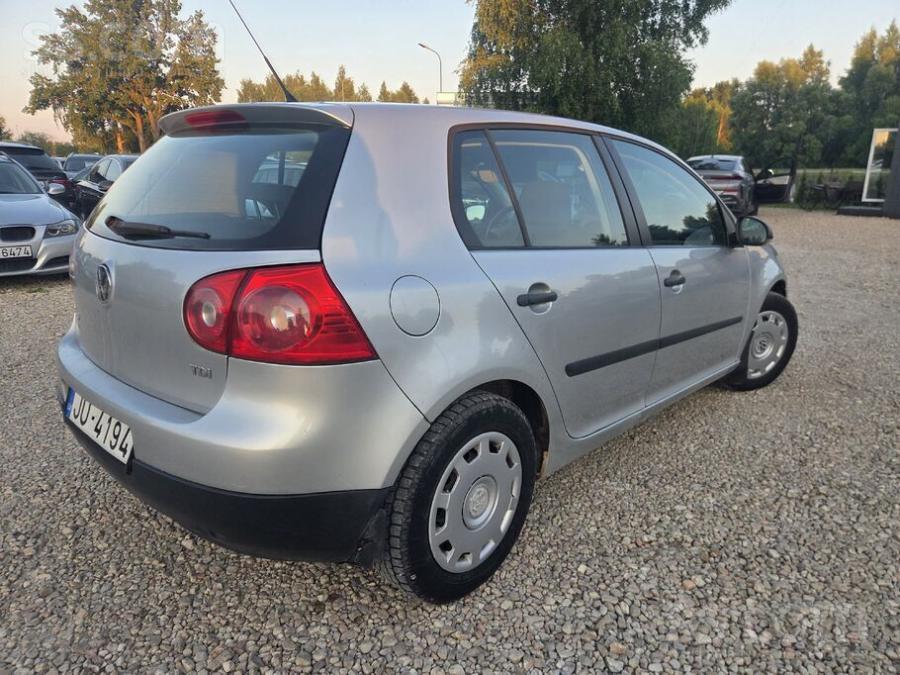 Grey Volkswagen Golf 2007 in Jelgava, with an engine capacity of 1.90 L and mileage of 0 thousand km for 1550 €, photo 4 on AUTOMOTO.COM.LV