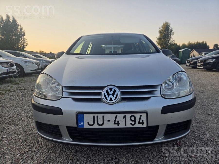Grey Volkswagen Golf 2007 in Jelgava, with an engine capacity of 1.90 L and mileage of 0 thousand km for 1550 €, photo 5 on AUTOMOTO.COM.LV