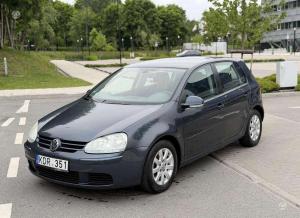 Pelēks Volkswagen Golf 2007 Viļņa, ar dzinēja tilpumu 0.00 L un nobraukumu 233 tūkst. km par 2000 €, foto  vietnē AUTOMOTO.COM.LV