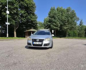 Grey Volkswagen Golf 2007 in Panevezys, with an engine capacity of 1.97 L and mileage of 419 thousand km for 1050 €, photo  on AUTOMOTO.COM.LV