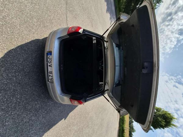 Grey Volkswagen Golf 2007 in Panevezys, with an engine capacity of 1.97 L and mileage of 419 thousand km for 1050 €, photo 5 on AUTOMOTO.COM.LV