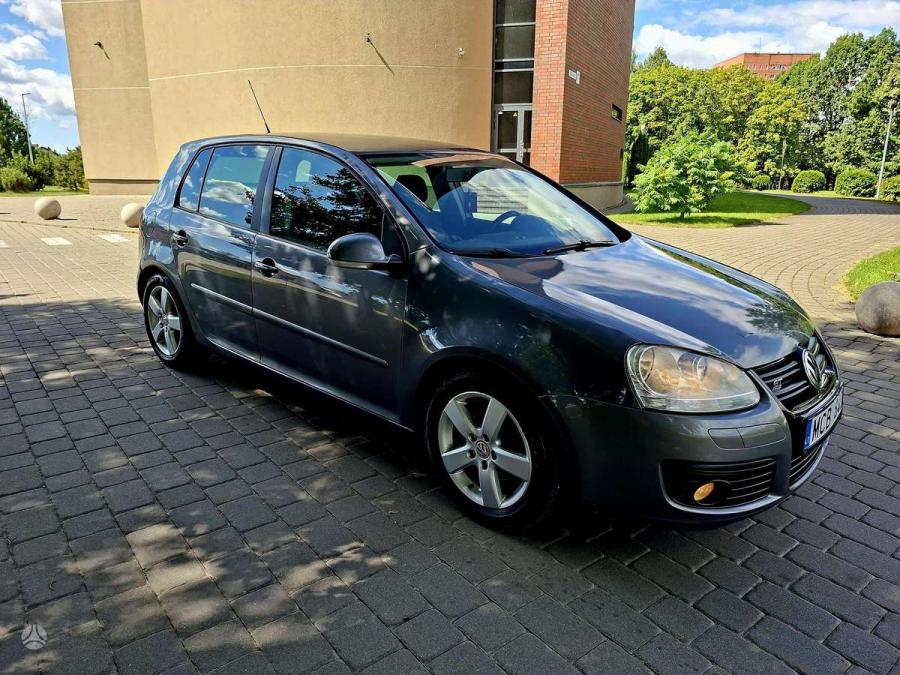 Grey Volkswagen Golf 2007 in Kaunas, with an engine capacity of 1.90 L and mileage of 282 thousand km for 2550 €, photo 3 on AUTOMOTO.COM.LV