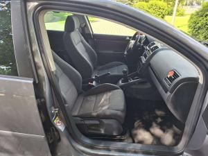 Grey Volkswagen Golf 2007 in Kaunas, with an engine capacity of 1.90 L and mileage of 282 thousand km for 2550 €, photo 16 on AUTOMOTO.COM.LV
