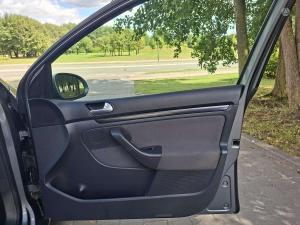 Grey Volkswagen Golf 2007 in Kaunas, with an engine capacity of 1.90 L and mileage of 282 thousand km for 2550 €, photo 20 on AUTOMOTO.COM.LV