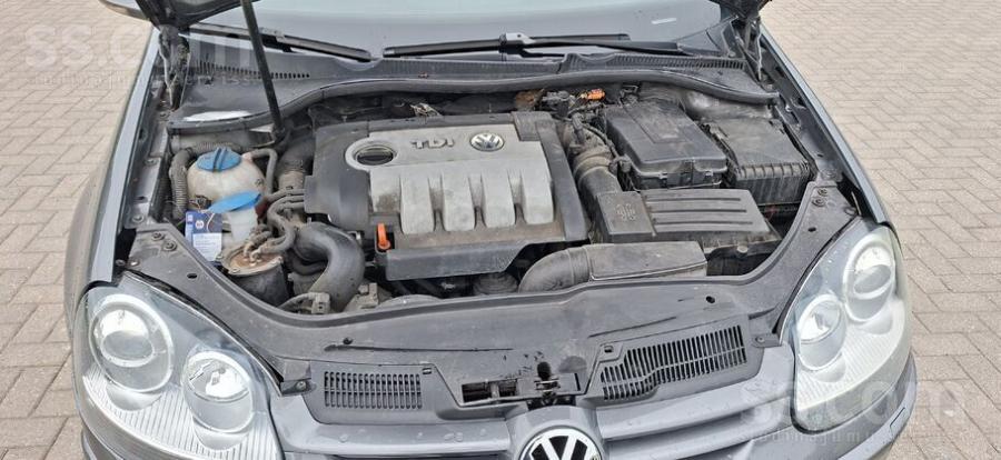 Pelēks Volkswagen Golf 2007 Cēsis, ar dzinēja tilpumu 2.00 L un nobraukumu 275 tūkst. km par 2450 €, foto 17 vietnē AUTOMOTO.COM.LV