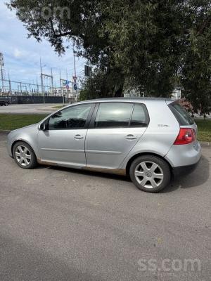 Grey Volkswagen Golf 2007 in Riga, with an engine capacity of 1.90 L and mileage of 339 thousand km for 1500 €, photo  on AUTOMOTO.COM.LV