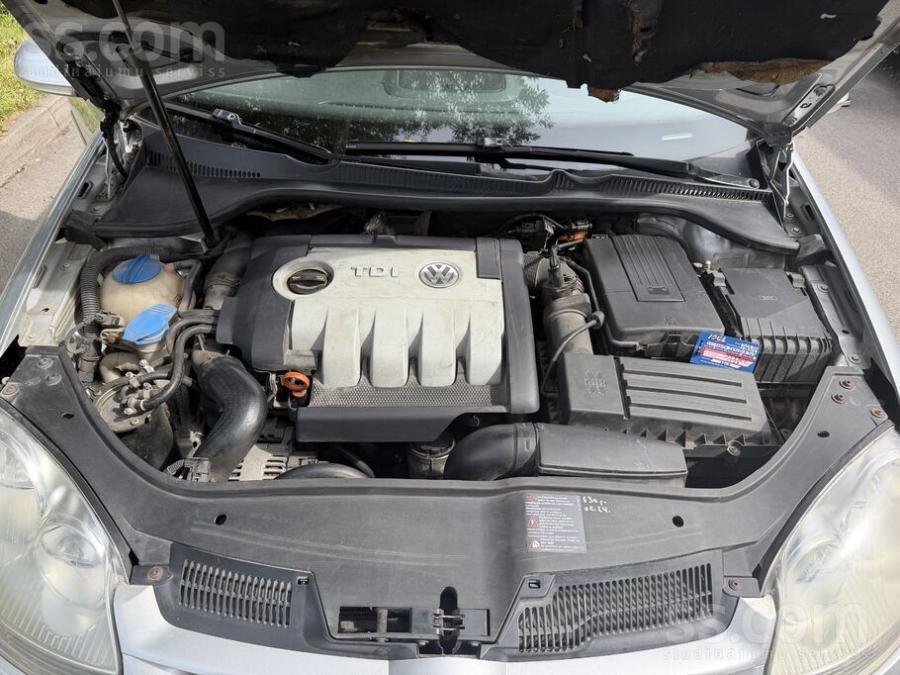 Grey Volkswagen Golf 2007 in Riga, with an engine capacity of 1.90 L and mileage of 339 thousand km for 1500 €, photo 4 on AUTOMOTO.COM.LV