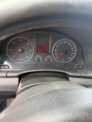 Grey Volkswagen Golf 2007 in Riga, with an engine capacity of 1.90 L and mileage of 339 thousand km for 1500 €, photo 10 on AUTOMOTO.COM.LV