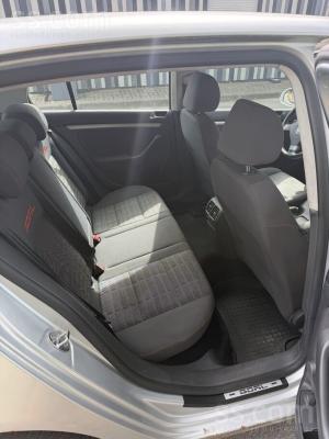 Grey Volkswagen Golf 2007 in Riga, with an engine capacity of 1.90 L and mileage of 339 thousand km for 1500 €, photo 11 on AUTOMOTO.COM.LV