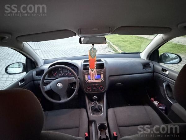 Grey Volkswagen Golf 2007 in Tukums, with an engine capacity of 1.90 L and mileage of 376 thousand km for 950 €, photo 9 on AUTOMOTO.COM.LV