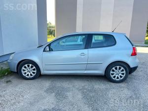 Pelēks Volkswagen Golf 2007 Rīga, ar dzinēja tilpumu 1.40 L un nobraukumu 125 tūkst. km par 3499 €, foto 4 vietnē AUTOMOTO.COM.LV