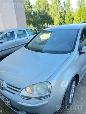 Pelēks Volkswagen Golf 2007 Rīga, ar dzinēja tilpumu 1.40 L un nobraukumu 125 tūkst. km par 3499 €, foto 6 vietnē AUTOMOTO.COM.LV