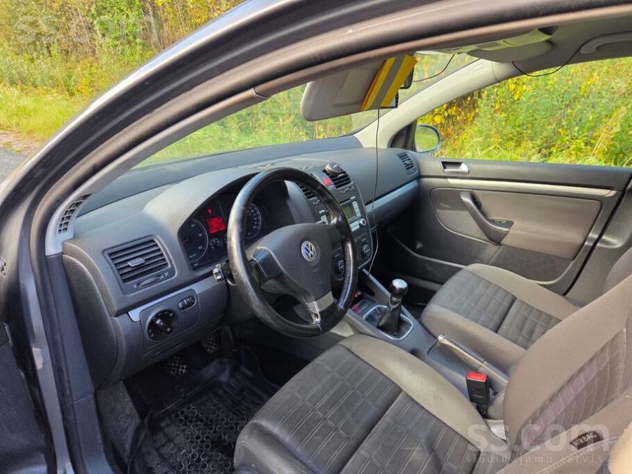 Pelēks Volkswagen Golf 2007 Rīga, ar dzinēja tilpumu 1.90 L un nobraukumu 548 tūkst. km par 950 €, foto 6 vietnē AUTOMOTO.COM.LV